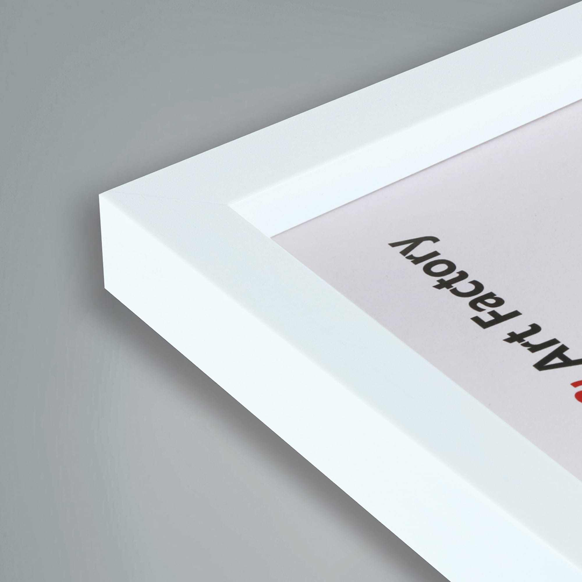 Reverse Box Frame White: Supporting Your Artwork in Style